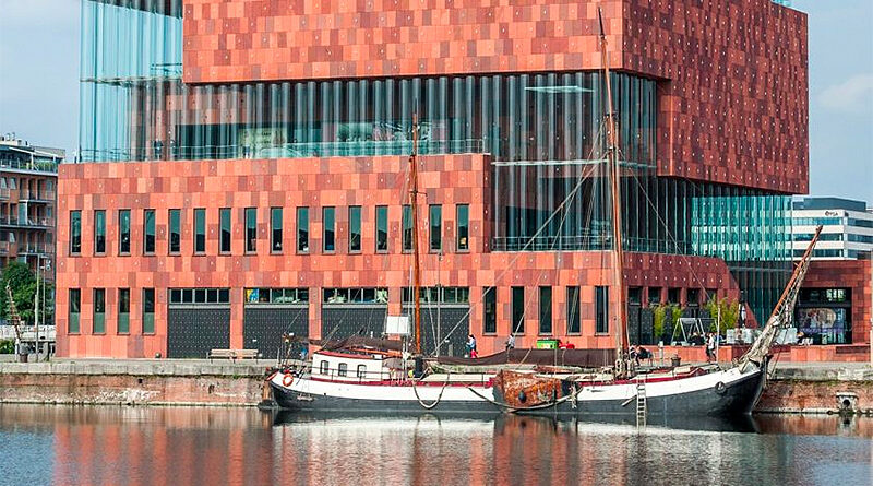 Overnachten aan boord van ‘Auwe Neel’ en ‘Hannus’ op ’t Eilandje – Zeepost